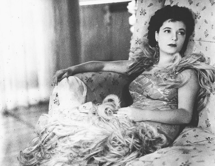 Clara Petacci - Η πιστή ερωμένη του Μουσολίνι που ζήτησε να πεθάνει ...